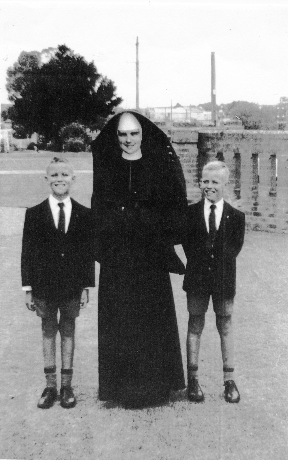 Sister Frances Slack with her twin brothers John and Peter Slack, 1 ...